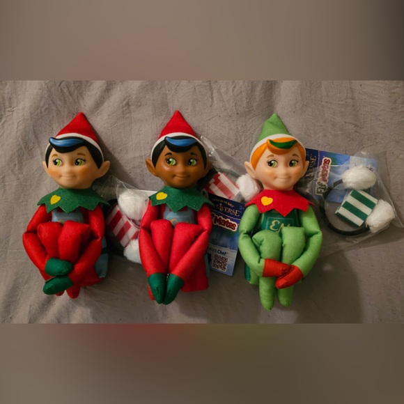 Holiday | 3 The Elf On The Shelf Santaverse Elf Mates Chef Cobbler ...